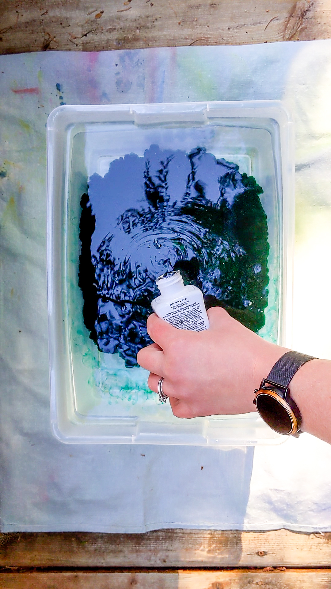 A Beginner's Guide to Fabric Dyeing - We Like Sewing