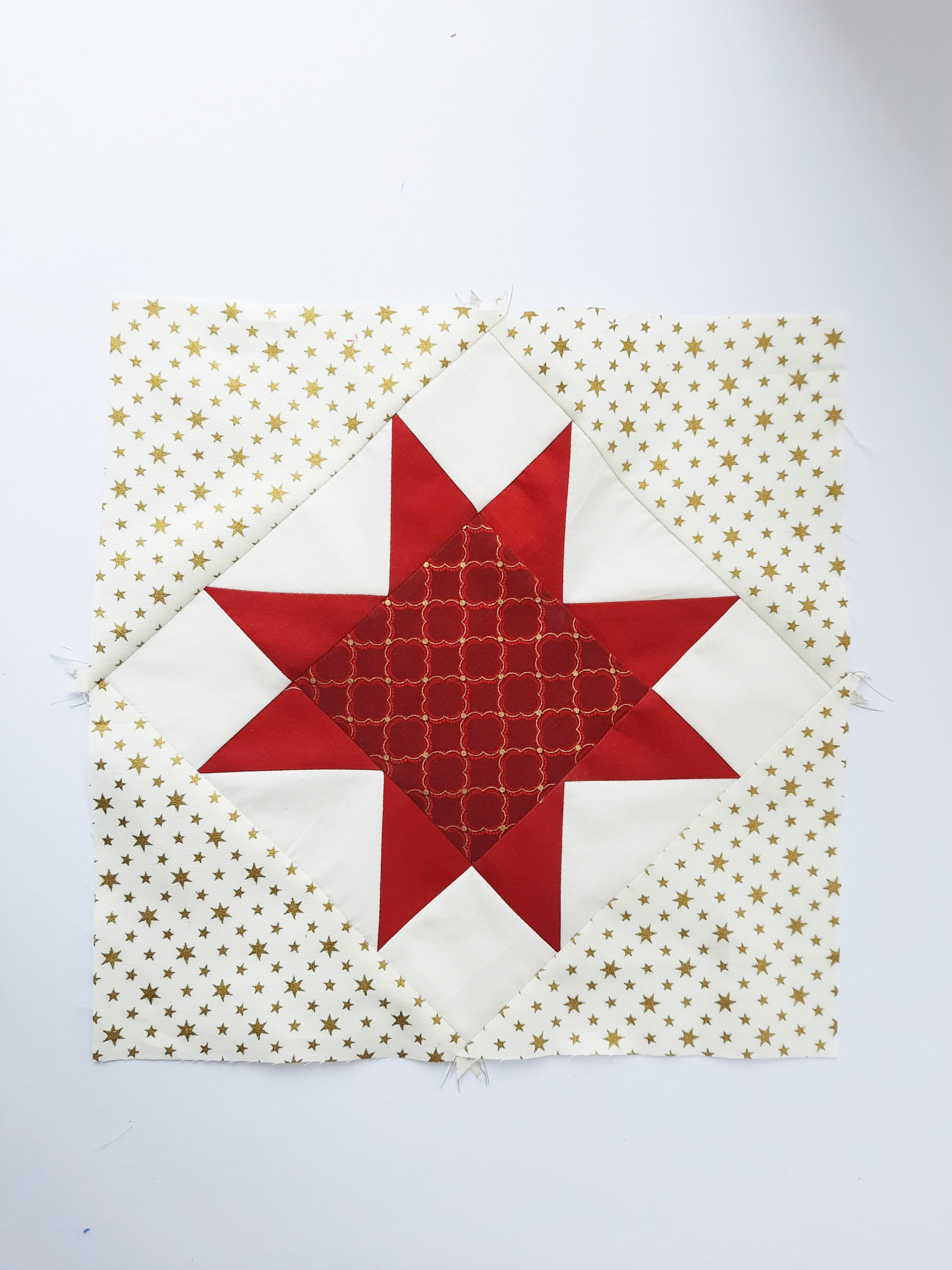 Holiday Spirit 8-Point Star Block - We Like Sewing