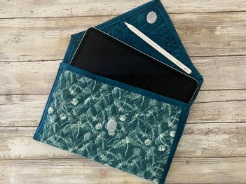 Leisurely Scroll Quilted iPad Cover Pattern - We Like Sewing